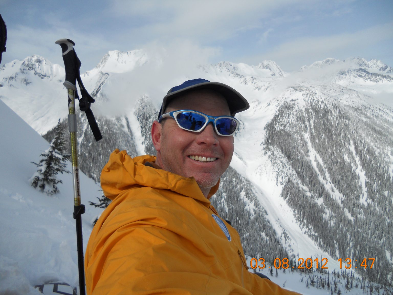 Protecting Your Eyes from Snow Blindness – Global Rescue